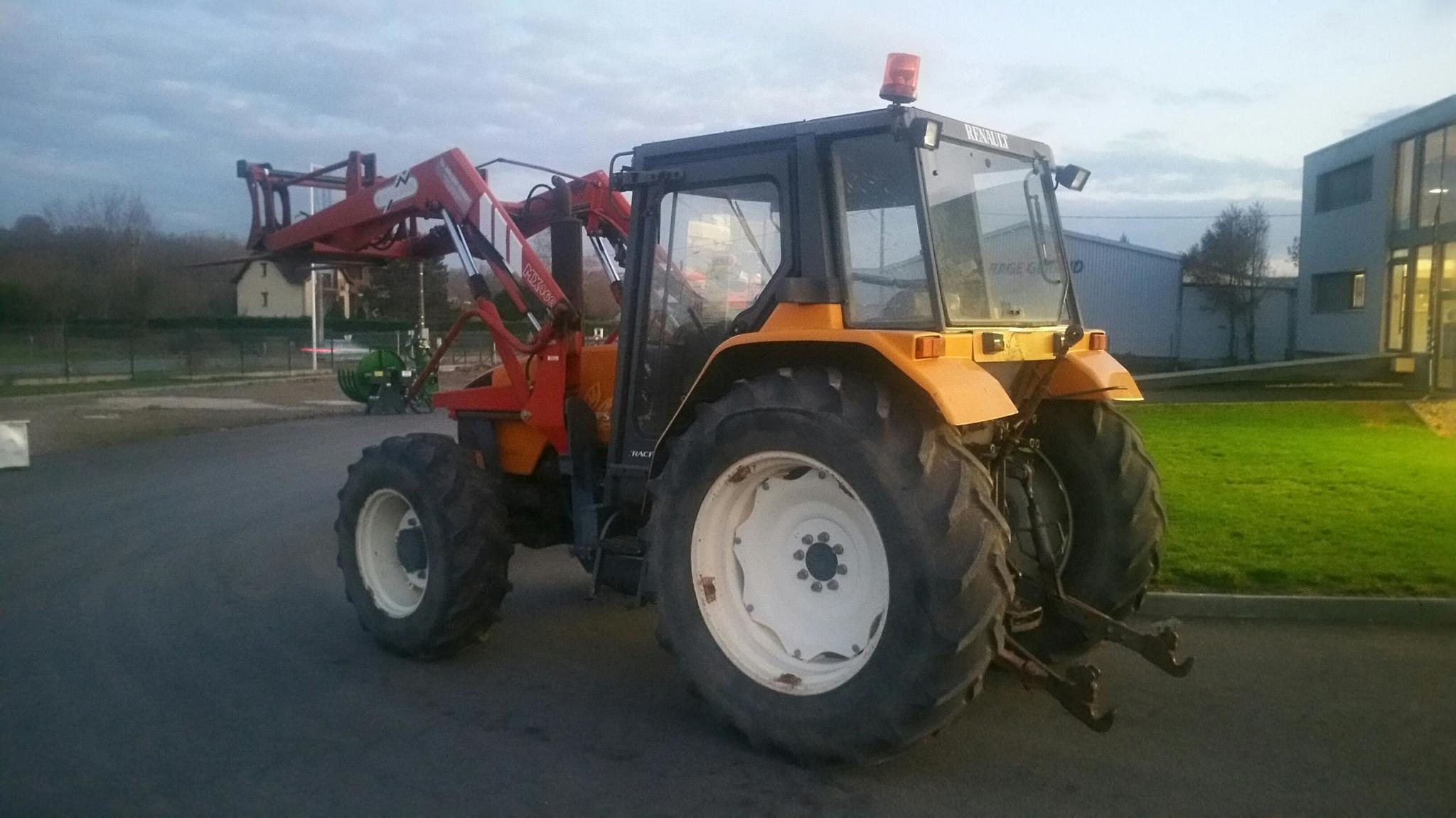 Tracteur agricole Renault Cérès 95 à vendre sur Marsaleix