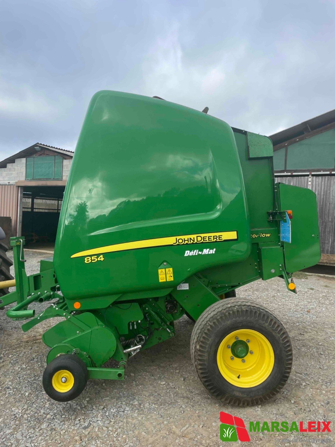 Presse à balles rondes John Deere 854 rotoflow d'occasion en vente sur ...
